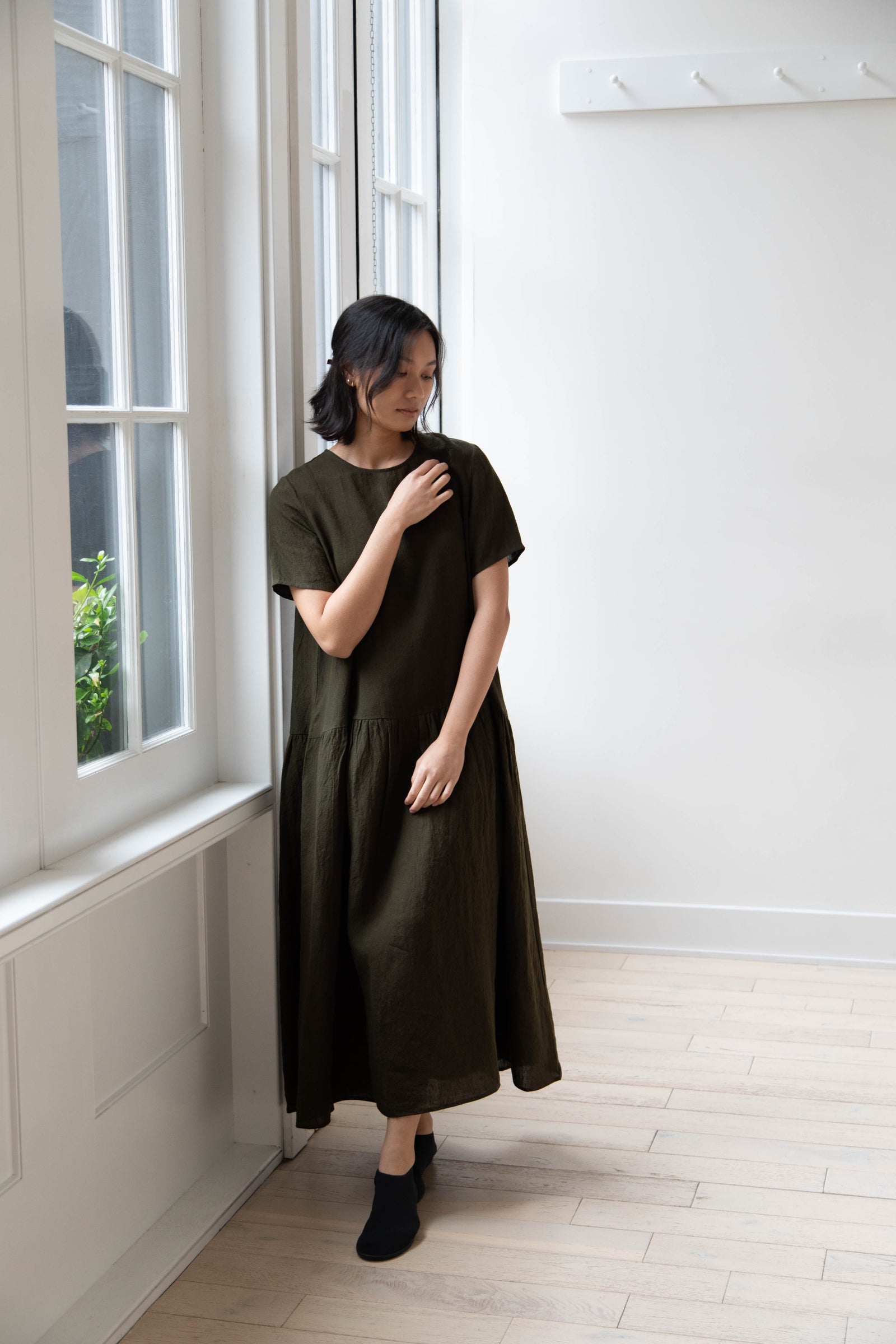 rennes — Apuntob | Linen Dress in Olive Green
