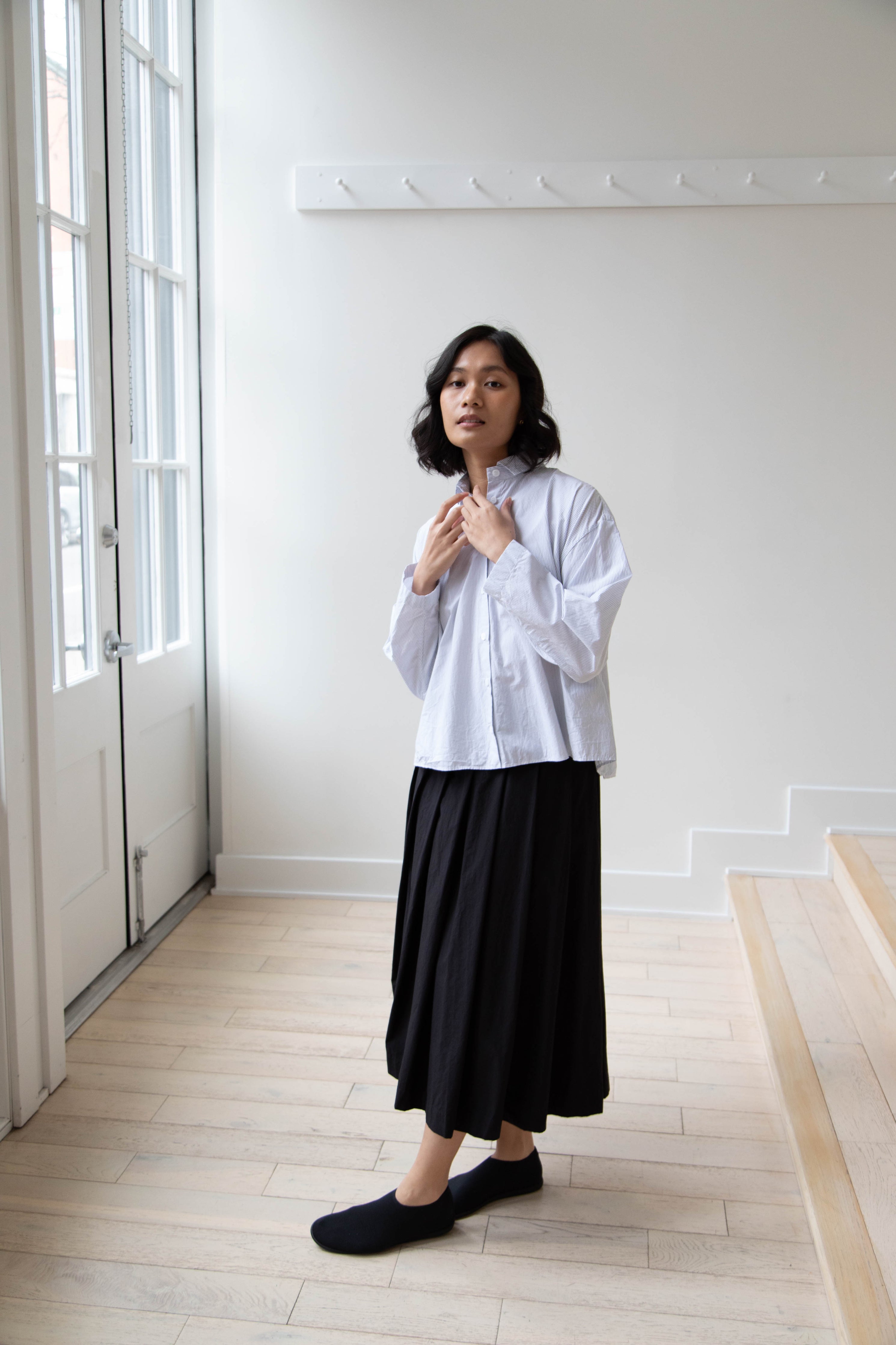 rennes — Bergfabel | Short Overshirt in White Pinstripe