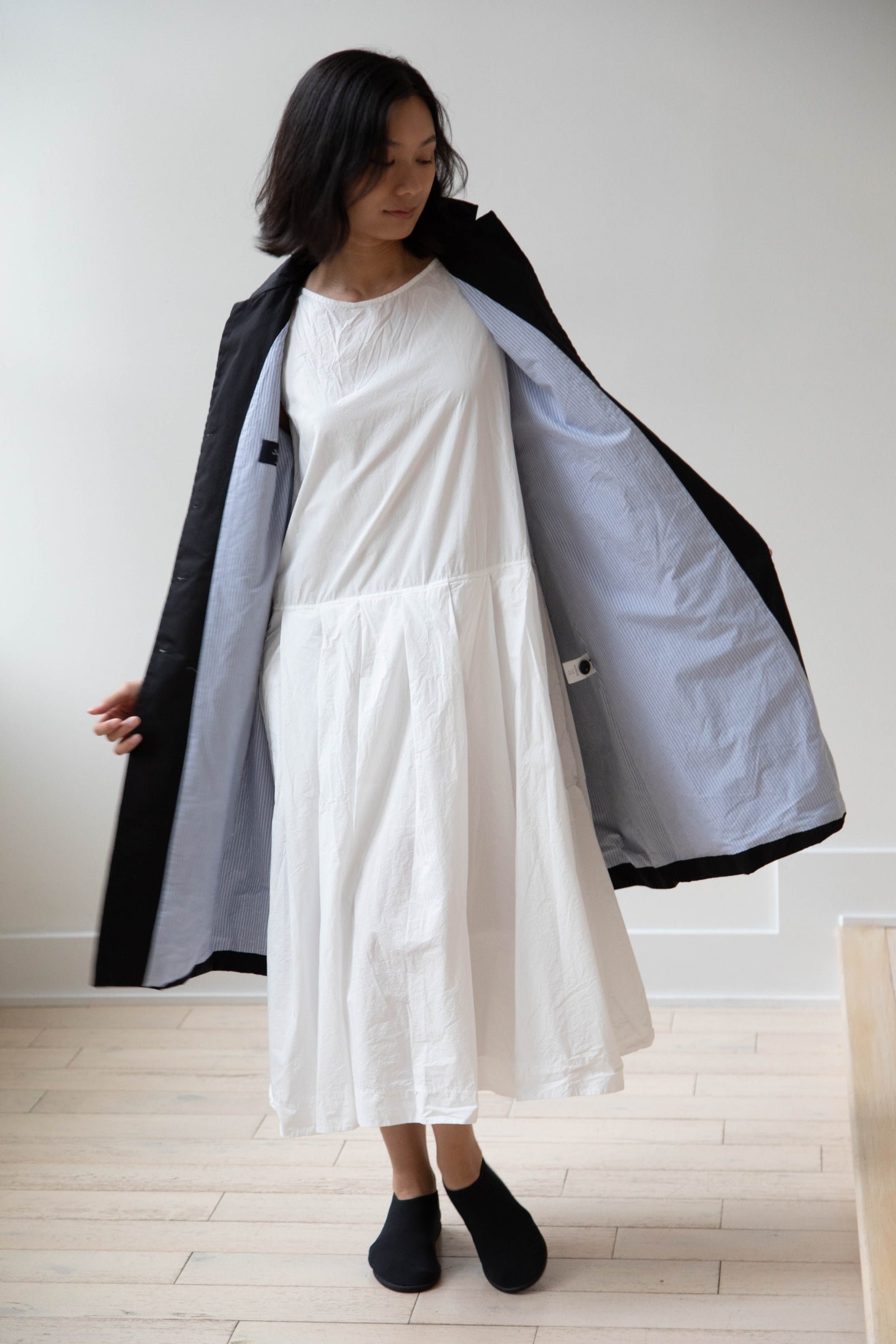 rennes — Bergfabel | Farmer Coat in Black Cotton
