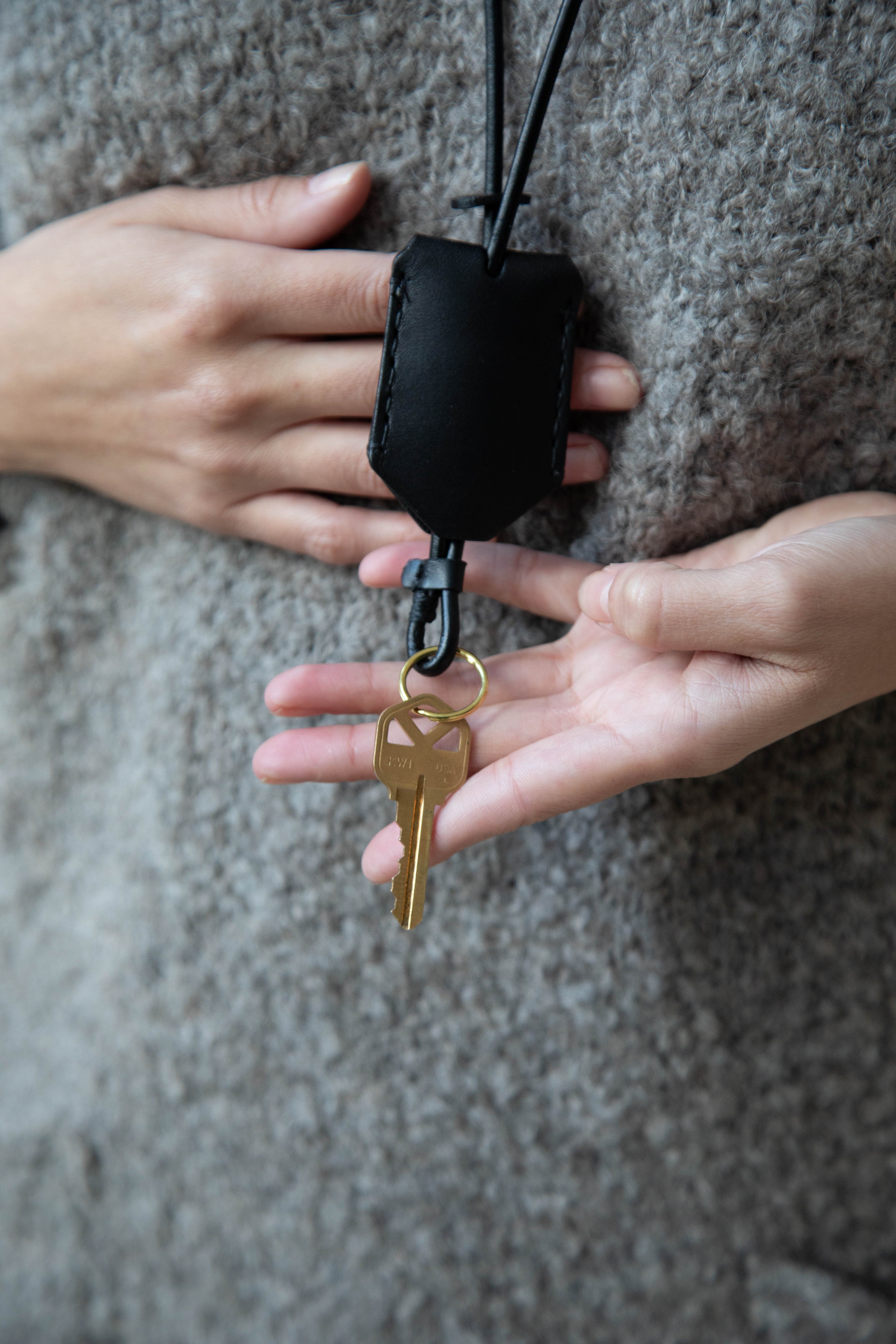 rennes — Melete | Key Clochette in Black